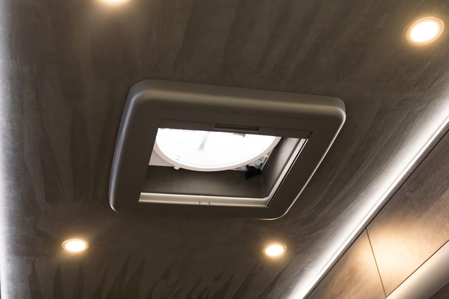 MAN TGE LWB - Multisport 68- Starlight Blue Campervan - Demo Vehicle ...