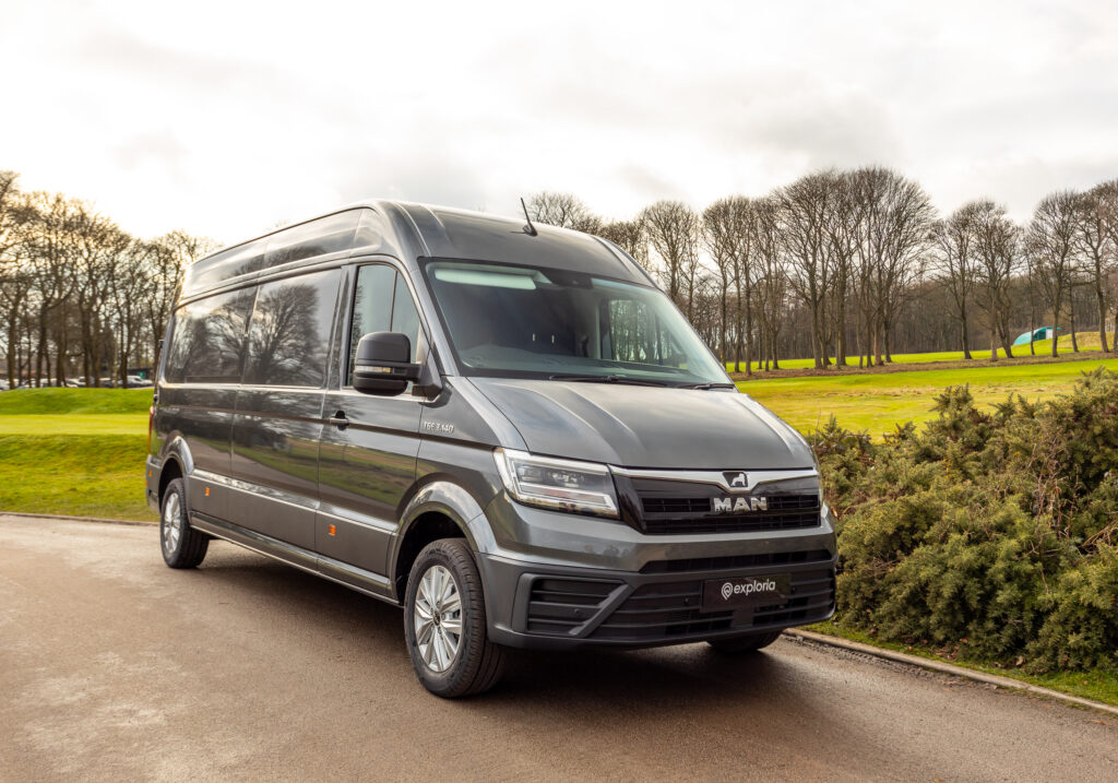 MAN TGE 3.140 - 4X2F SB - Lion XS - Long Wheel Base - Indium Grey ...